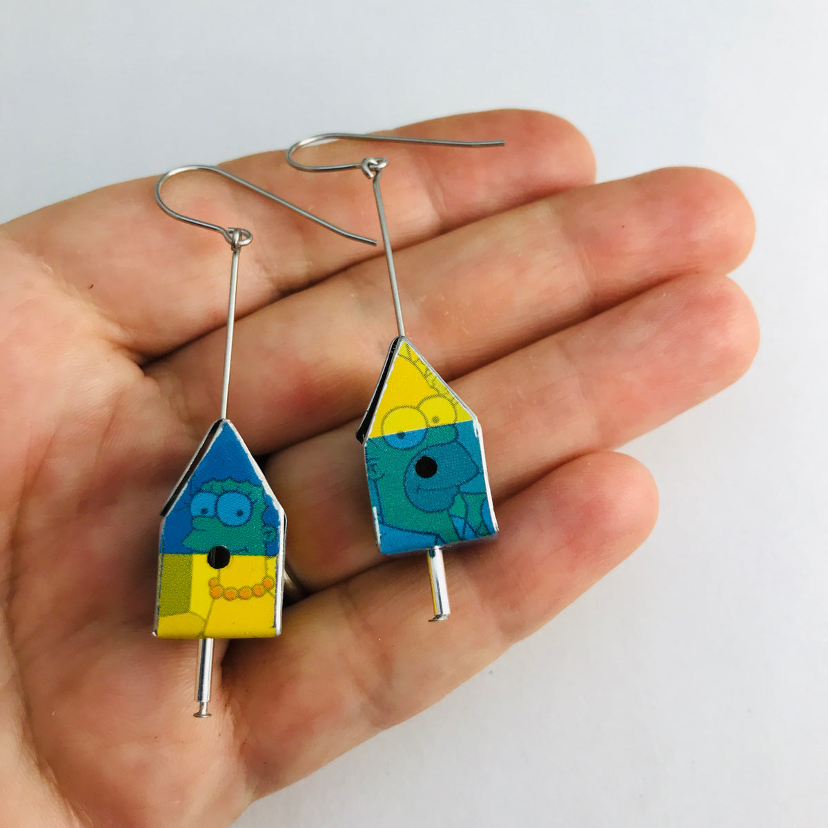 Marge & Homer Simpson’s Colorblock Tiny Tin Birdhouse Earrings ...